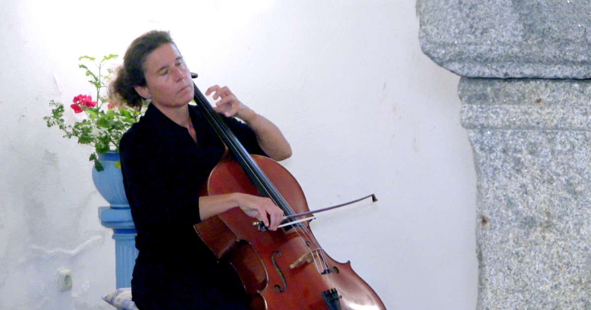 Cellistin Adele Bitter bei Wurzer Sommerkonzerte | Oberpfalz TV