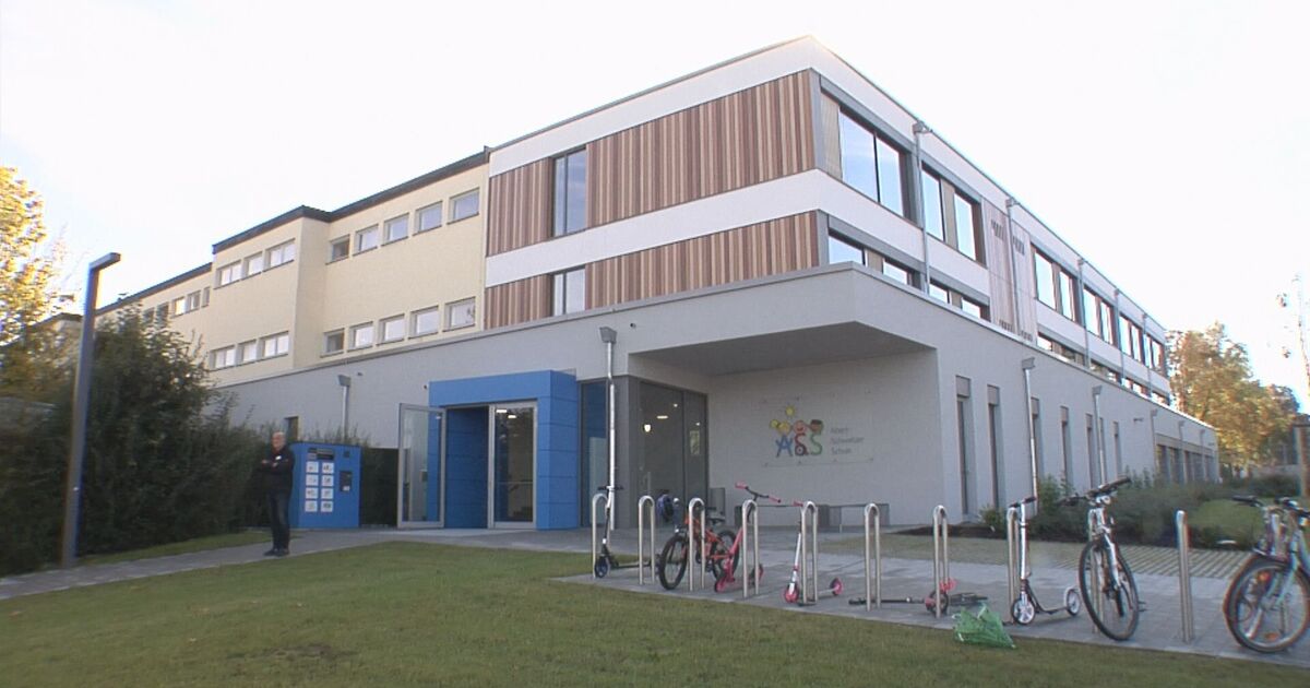 Erweiterung der Albert-Schweitzer-Schule eingeweiht | Oberpfalz TV