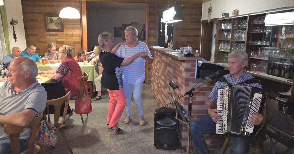 Schunkeln und Feiern bei „Musik im Wirtshaus“ | Oberpfalz TV
